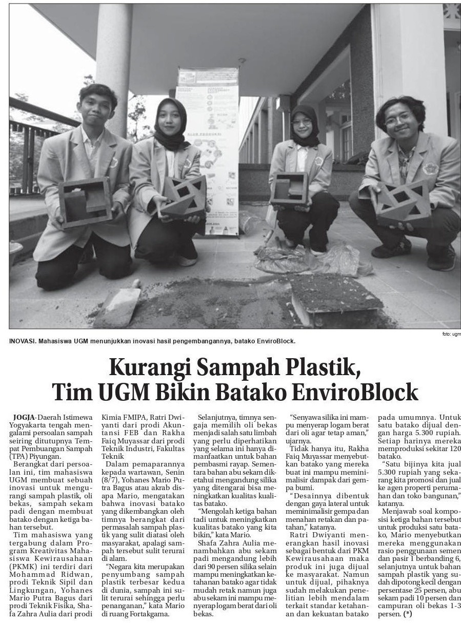 Kurangi Sampah Plastik, Tim UGM Bikin Batako Enviro Block – koran.humas ...